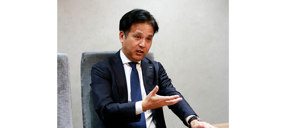 2025年 新春トップインタビュー―サントリー食品専務執行役員 サントリーウエルネス取締役（2025年1月1日付）サントリーウエルネス社長 ...